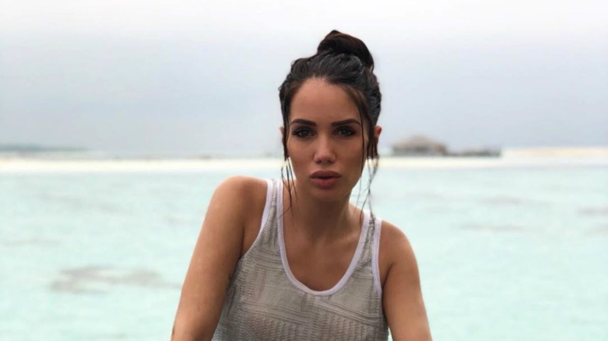 Manon Marsault : Critiquée par les internautes, elle réplique Manon Marsault : Critiquée par les internautes, elle réplique