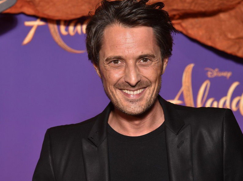 Vincent Cerutti accusé d'agression sexuelle : l'animateur fixé sur son ...