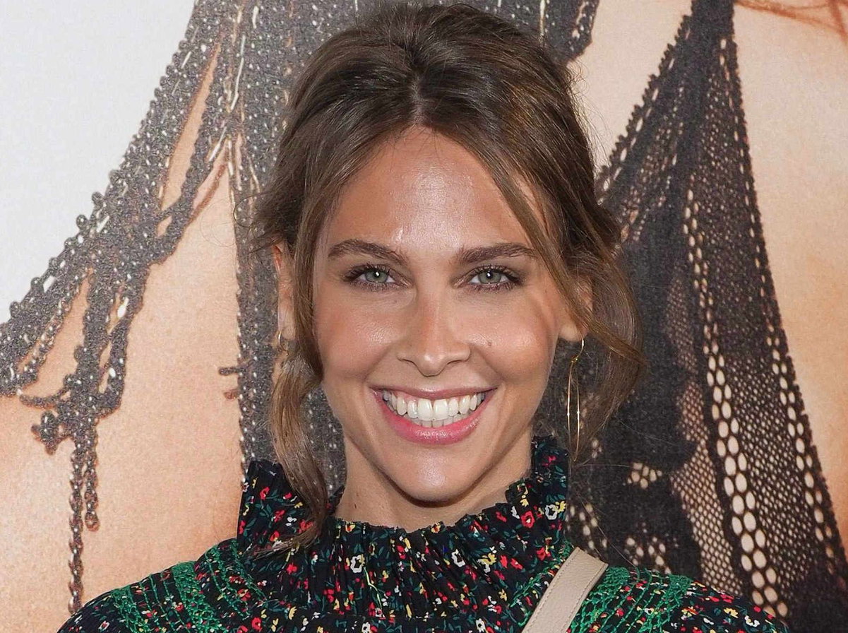 Ophélie Meunier dévoile de rares clichés d'enfance avec son grand frère ...
