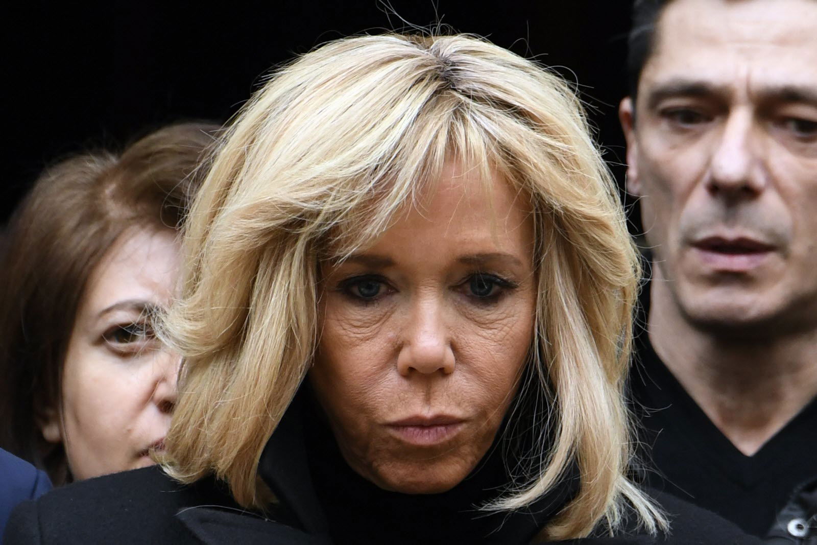 Brigitte Macron, Michelle Obama, Angela Merkel, victimes de violence ...