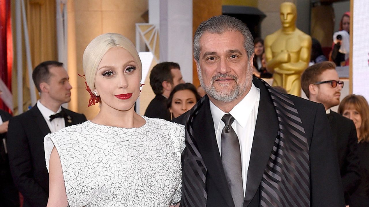 Lady Gaga : Son père a demandé de l’argent à ses fans pour une raison ...