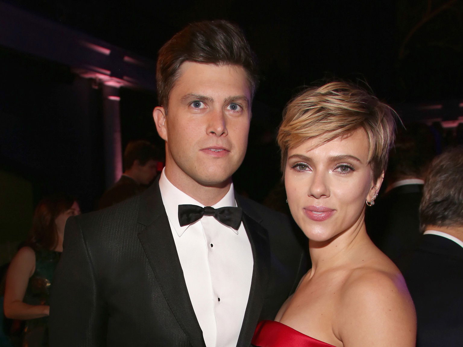 Scarlett Johansson amoureuse de Colin Jost : Pourquoi elle a autant ...