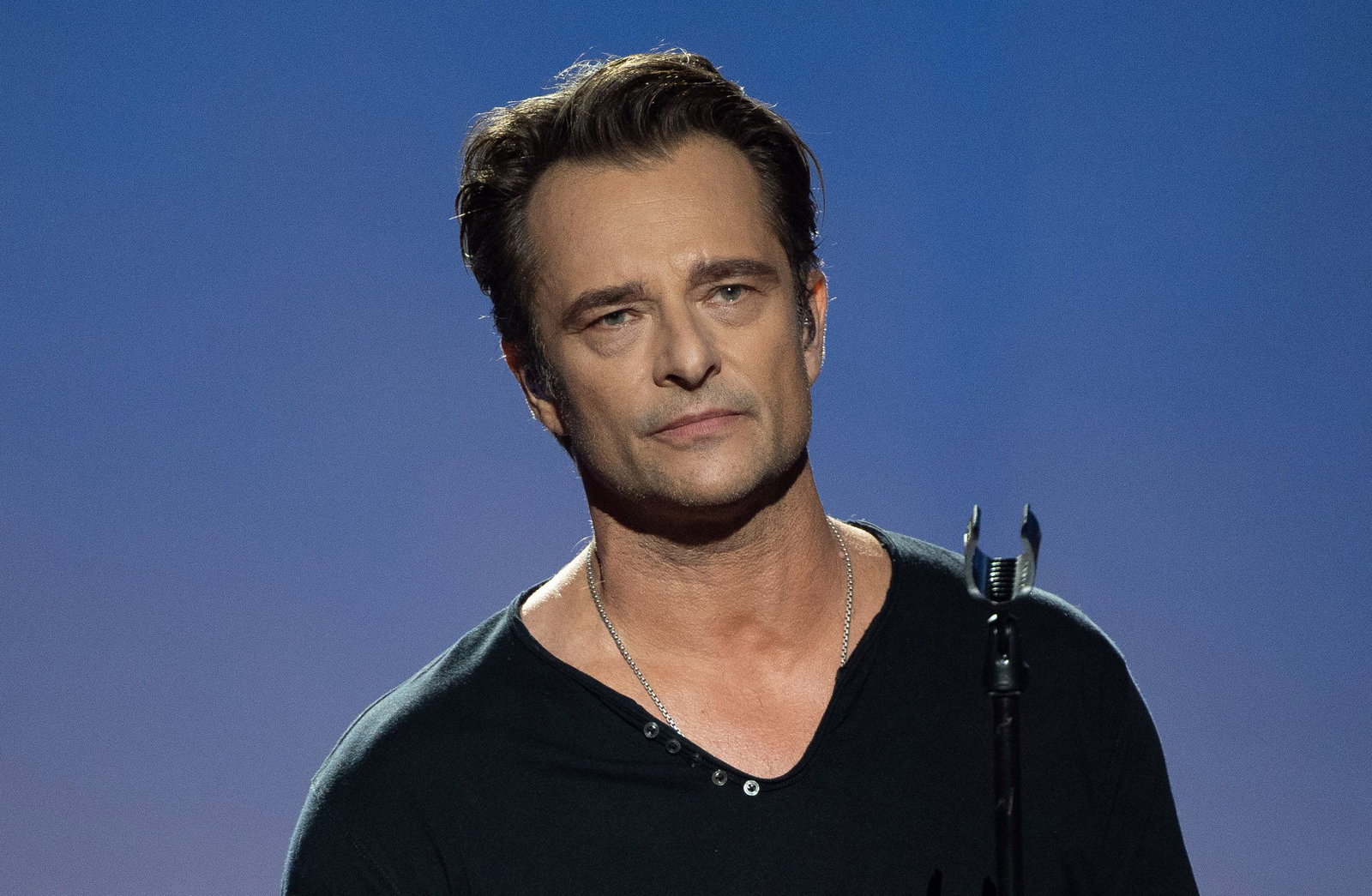 David Hallyday : comment il a choisi la date de sortie de son prochain ...
