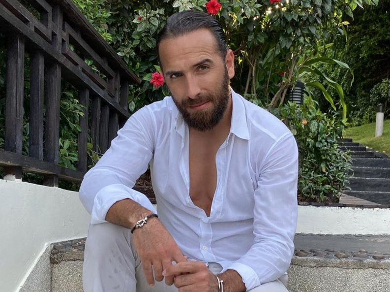 Mujdat Saglam (LPDLA8) en couple avec le sosie de Milla Jasmine