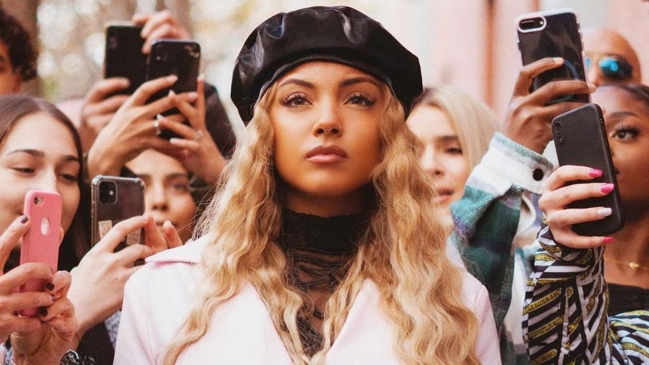 Wejdene change de look... et surprend ses fans