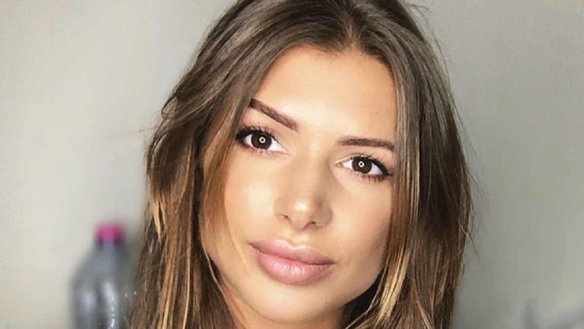 Maeva Martinez : Enceinte de sept mois, elle se confie sur les hauts et ...