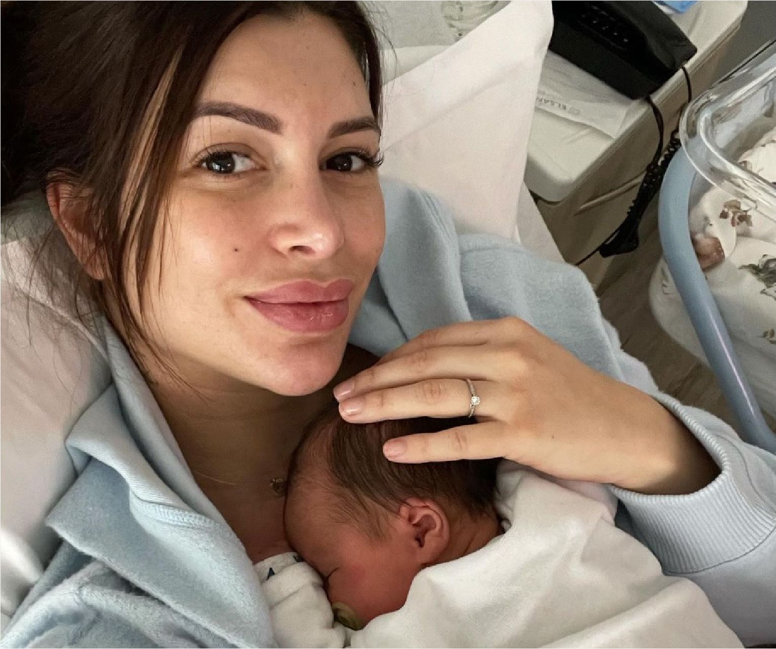 Maeva Martinez (Mamans & Célèbres) : Elle dévoile le prénom de son ...