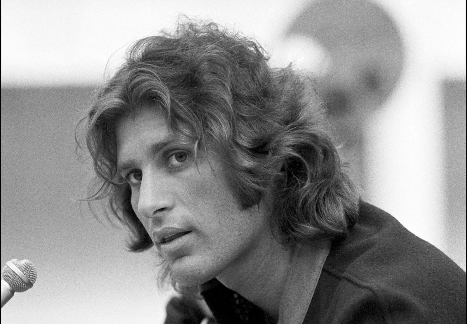 Mike Brant s’est-il vraiment suicidé ? Sa nièce revient sur la mort du ...