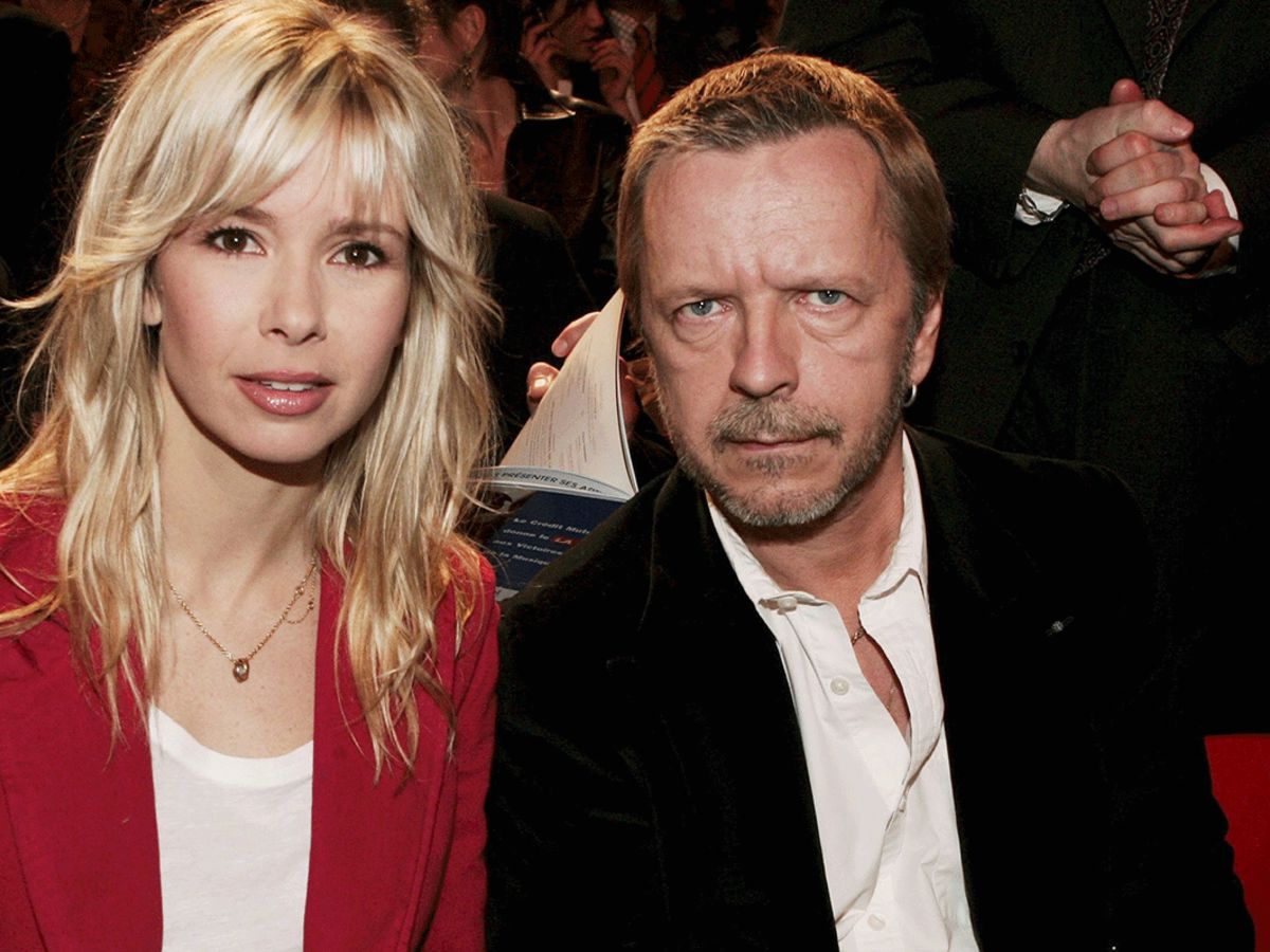 Romane Serda balance sur l'entourage de Renaud : "Il y avait beaucoup ...