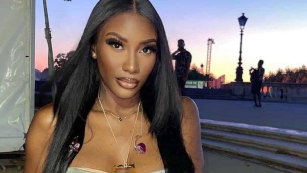 Aya Nakamura amincie : Elle s'affiche en bikini et affole la toile