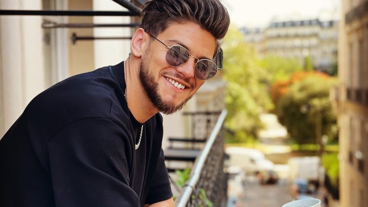 Rayane Bensetti a bel et bien une femme dans sa vie : Découvrez de qui ...