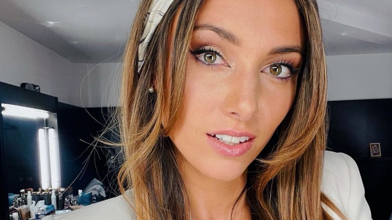 Delphine Wespiser confie que son compagnon l'a "sauvée" de l'enfer de l ...