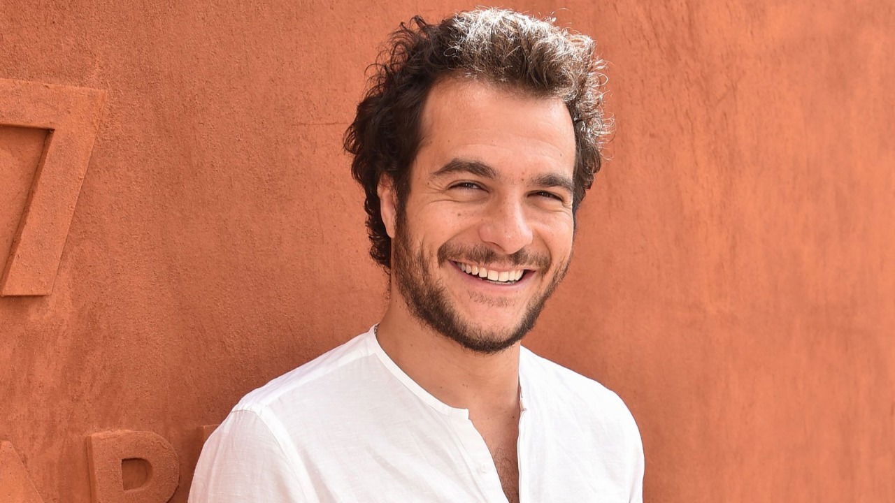 Amir se lance dans la comédie : Il va incarner Alfred Nakache, le ...