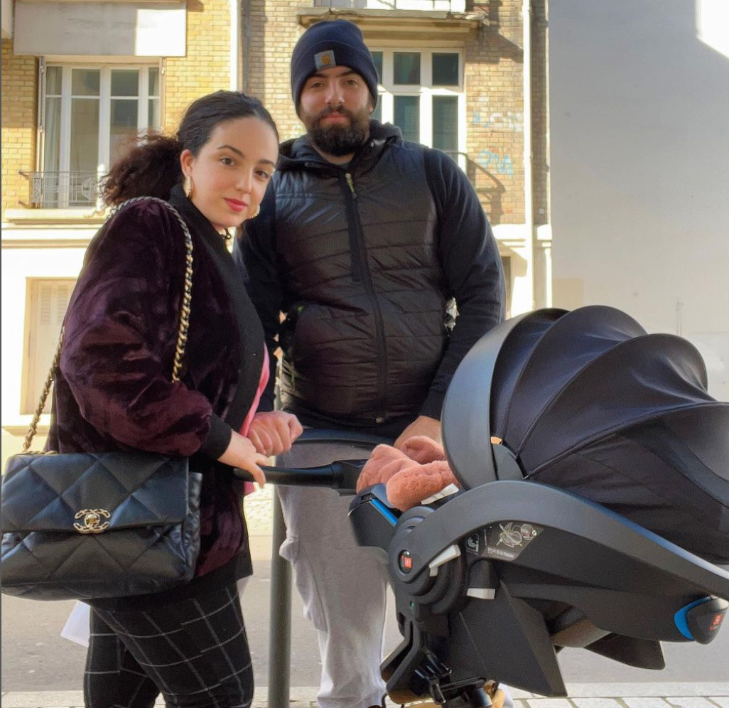 Shera Kerienski : elle dévoile des photos de son ventre post-partum ...
