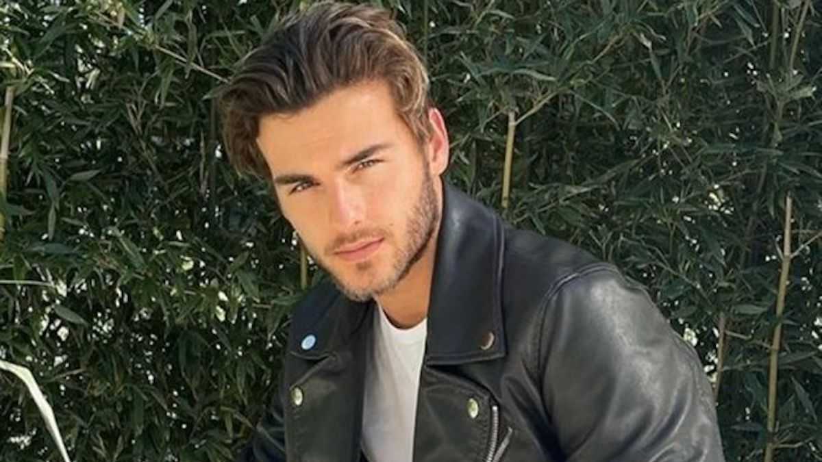 Simon Castaldi complexé par un détail physique : "C'est horrible"