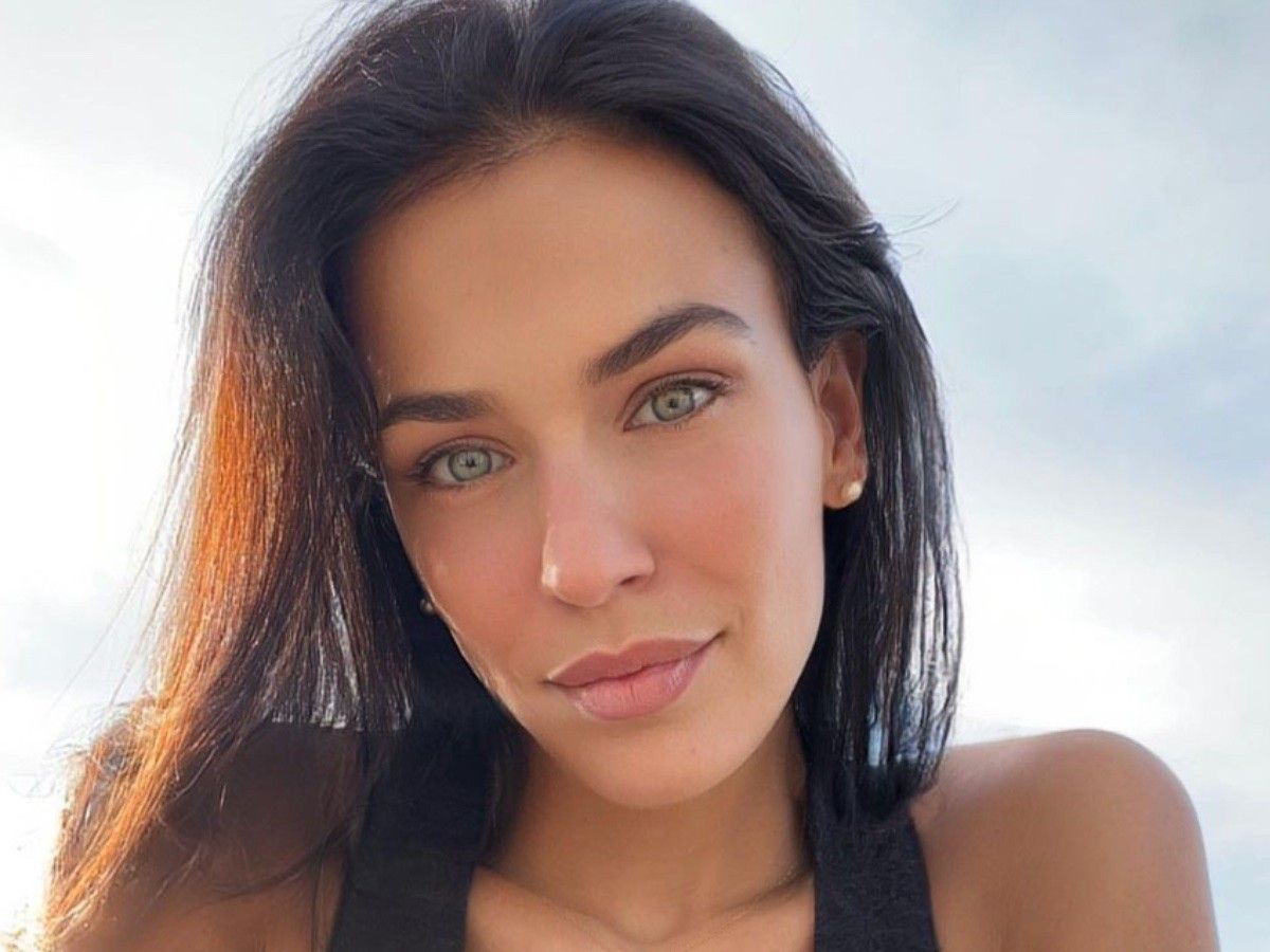 Julie Ricci a-t-elle trouvé un compagnon ? La jeune maman fait une ...