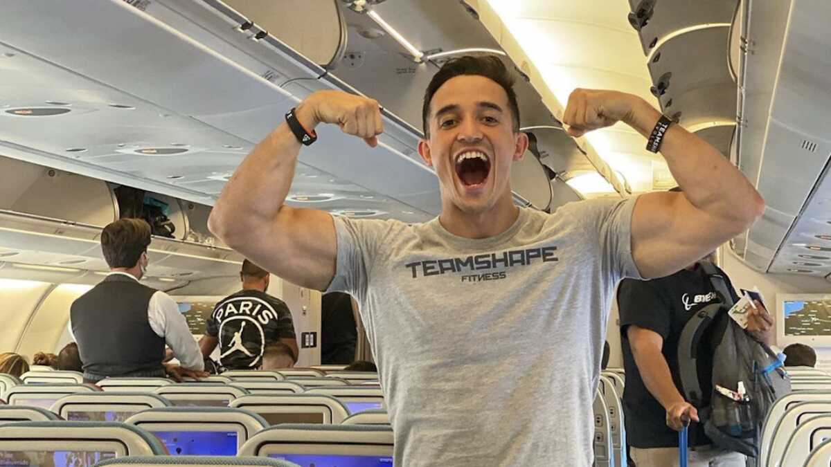 Tibo InShape fête ses 10 millions d’abonnés en posant entièrement nu