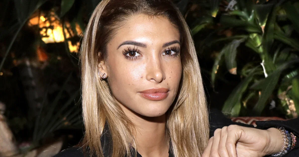 Mélanie Dedigama grillée au restaurant avec le père de sa fille : elle ...