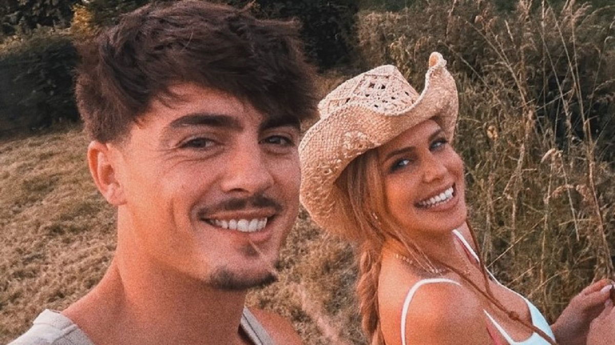 Adixia : son incroyable surprise pour son mari Simon et sa belle-fille