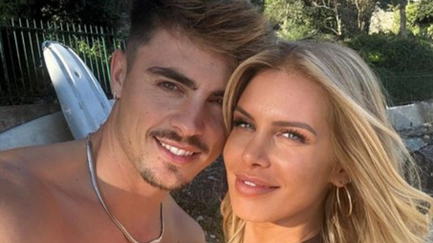 Adixia : son incroyable surprise pour son mari Simon et sa belle-fille