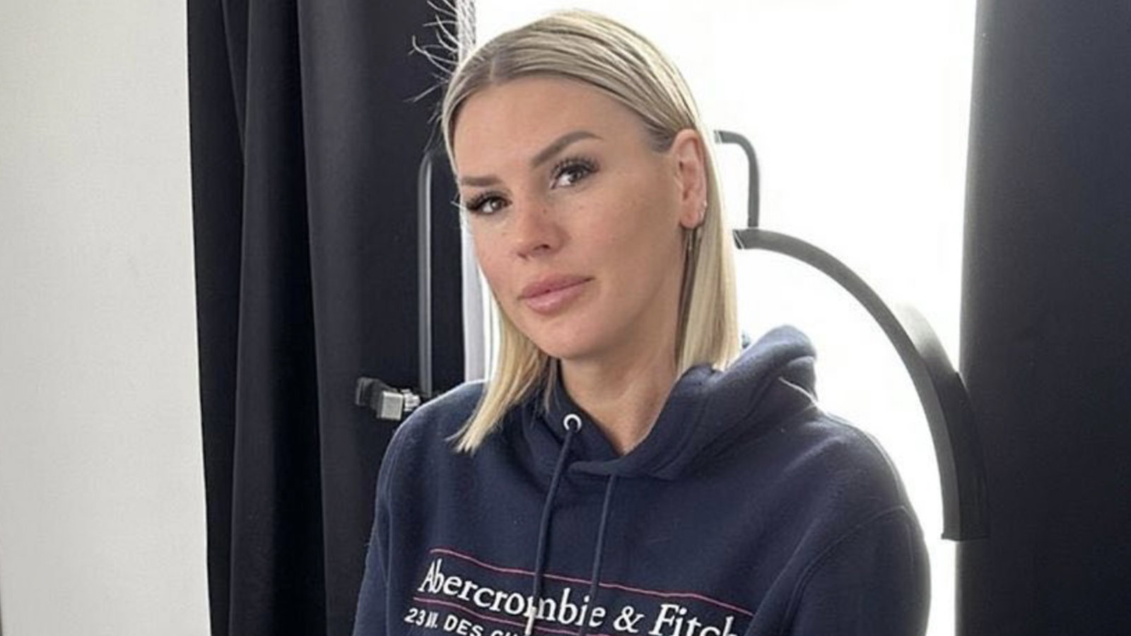 Amélie Neten En Vacances Elle Monte Au Créneau Après Une Remarque