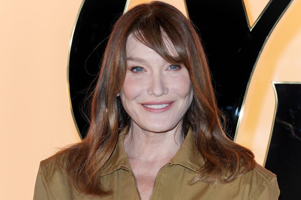 Carla Bruni : ses confidences sur son cancer et une collaboration ... Carla Bruni : ses confidences sur son cancer et une collaboration ...