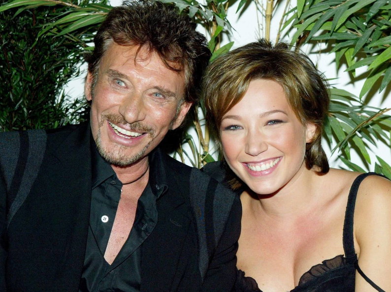 Laura Smet se confie sur le lien qu’elle garde avec Johnny Hallyday ...