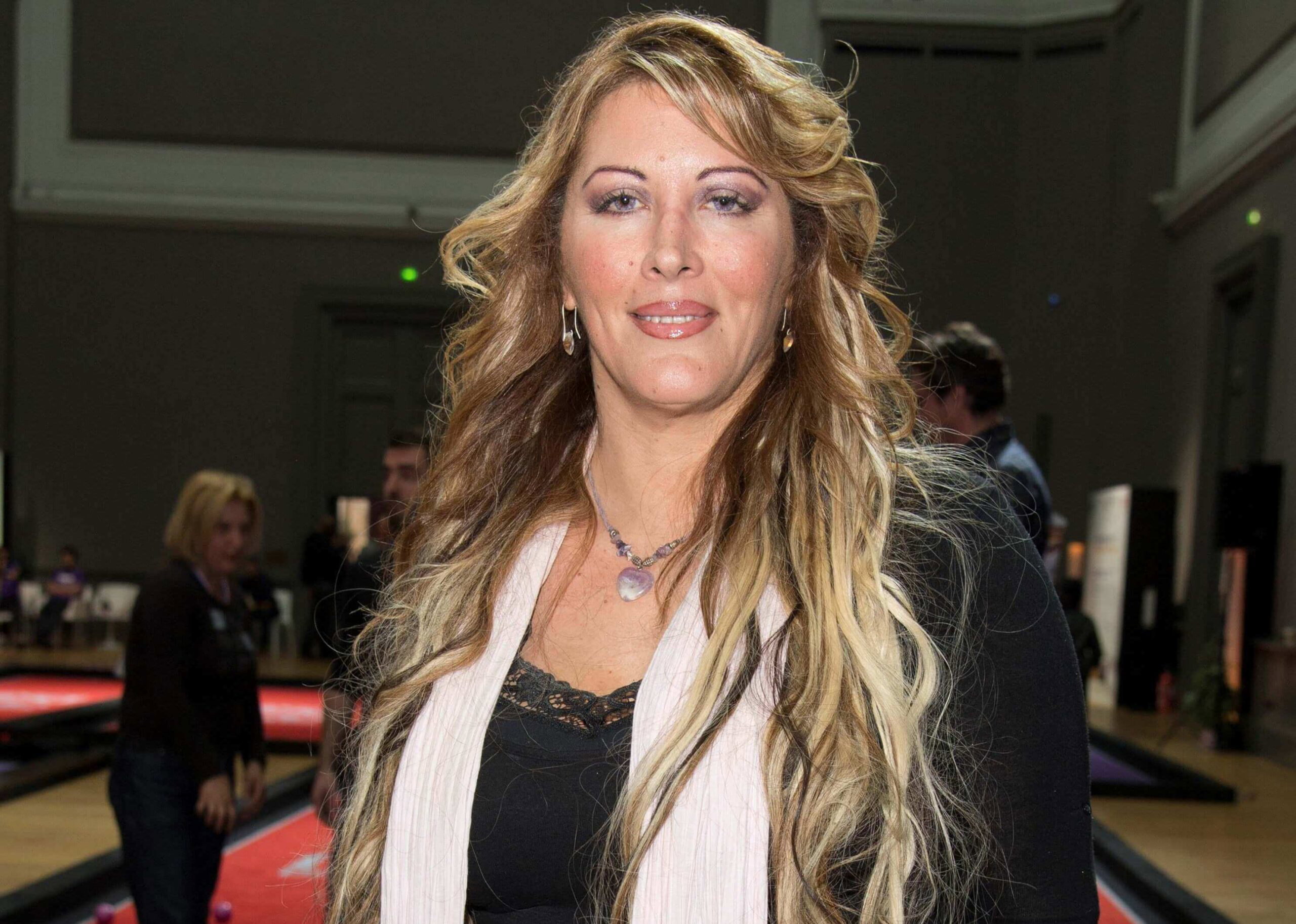 Loana dévoile un cliché sans filtre avec son compagnon : "Il m'aime ...