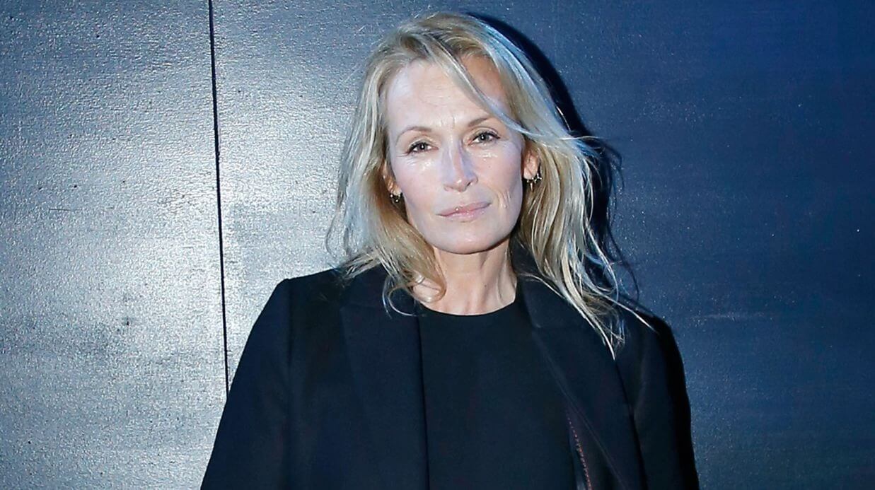 Estelle Lefébure s’attaque aux jeunes filles de 20 ans déjà accros au ...