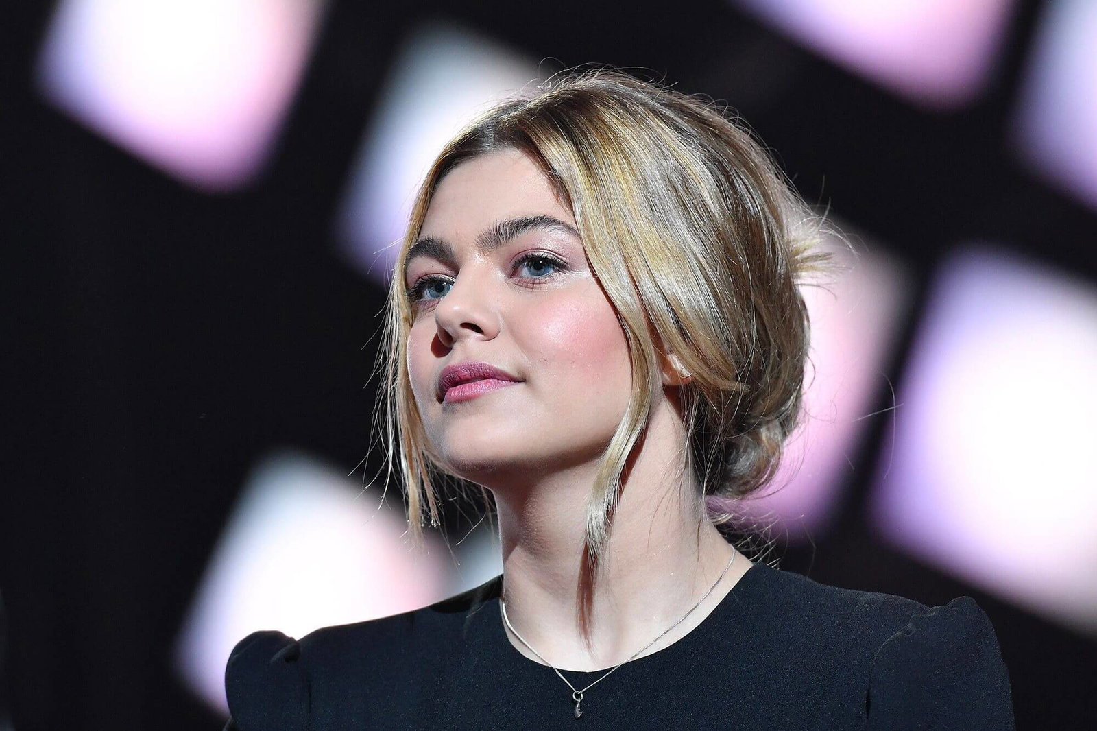 Louane à l’Eurovision, elle livre un hommage émouvant à sa maman ...