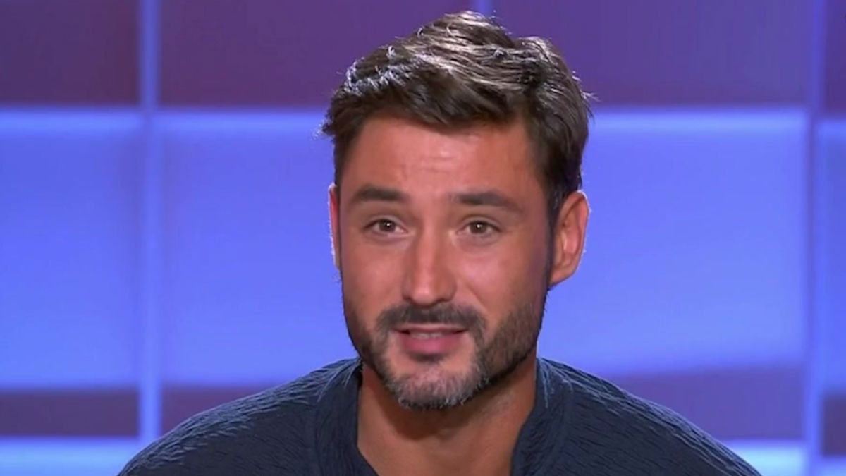 Jérémy Frérot victime d'une intoxication alimentaire sur scène : "Il y ...