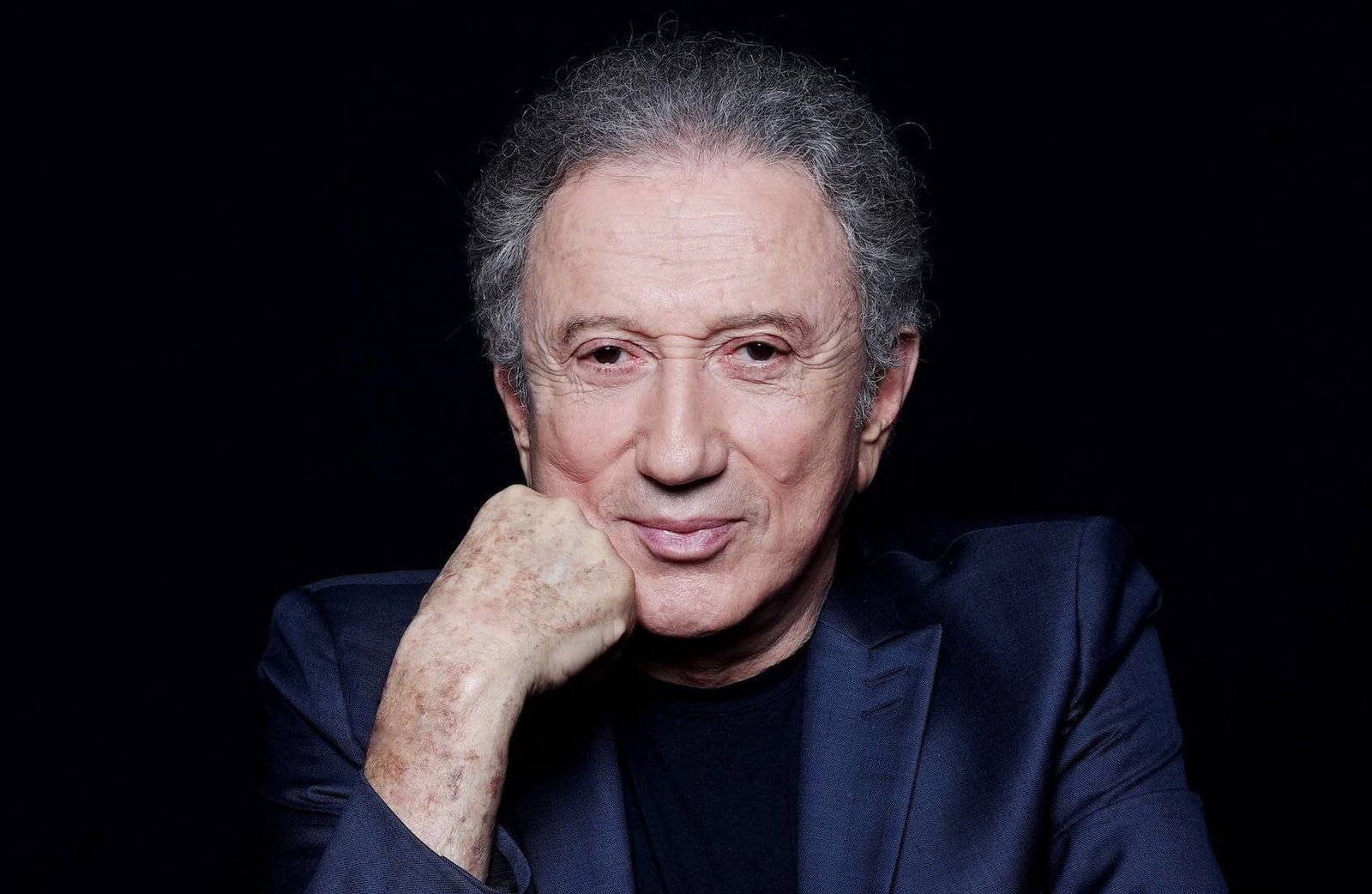 Michel Drucker salue le talent de Léa Salamé au 20h de France 2 : "Elle ...