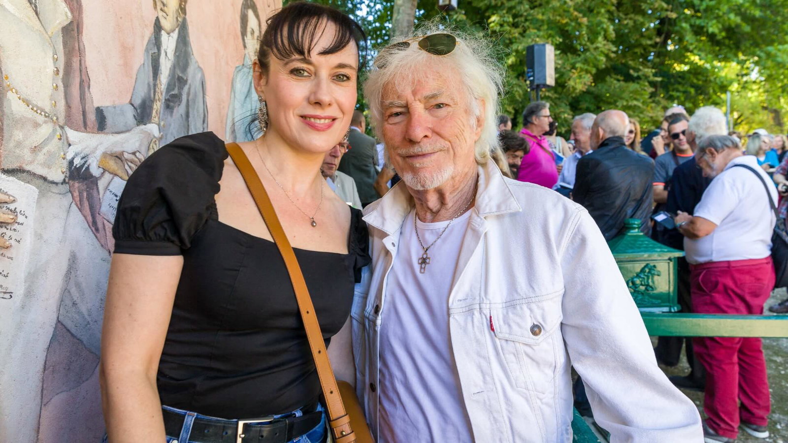 Hugues Aufray revient sur son coup de foudre pour sa femme Murielle ...