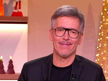 Jean-Luc Lemoine : l'humoriste heureux en couple depuis plus de vingt ...