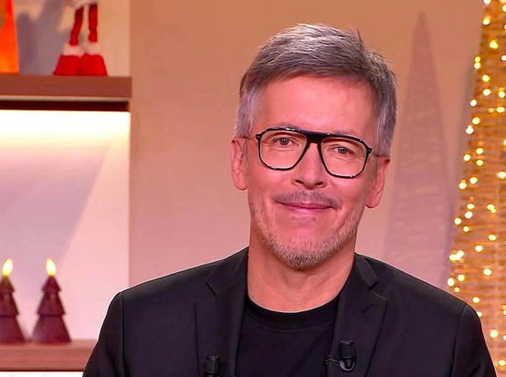 Jean-Luc Lemoine : l'humoriste heureux en couple depuis plus de vingt ...