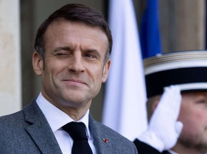 Emmanuel Macron : son frère cadet fait une apparition remarquée lors du ...
