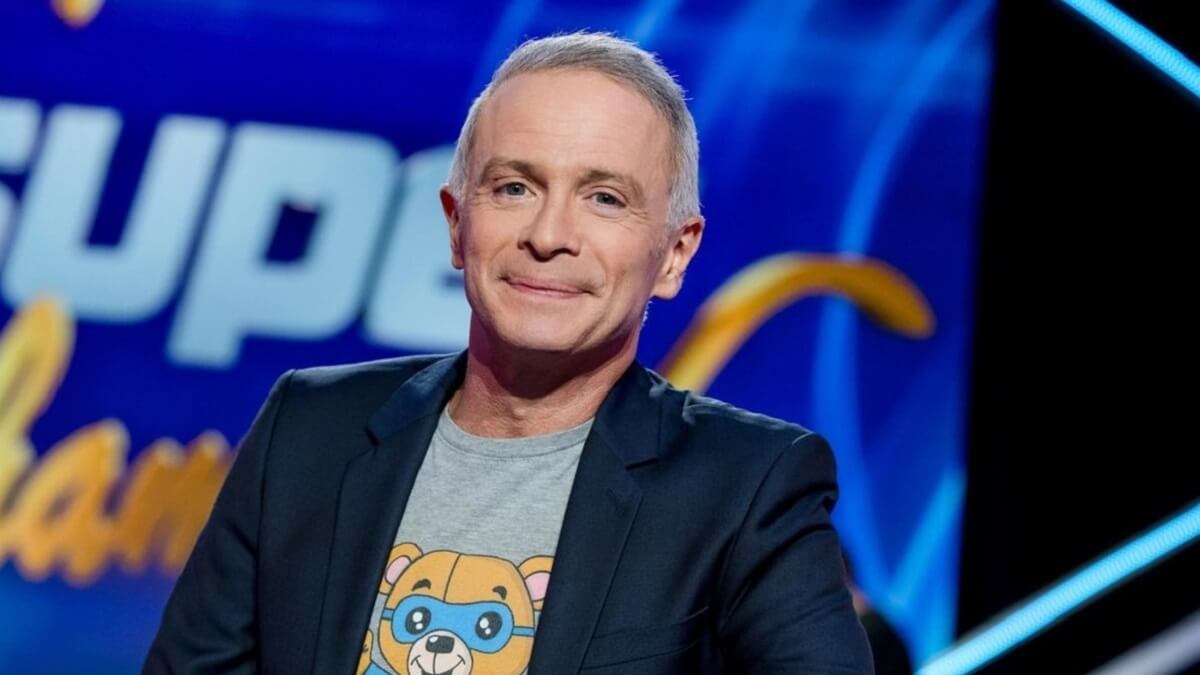 Questions pour un champion : Samuel Étienne cash sur la déprogrammation ...