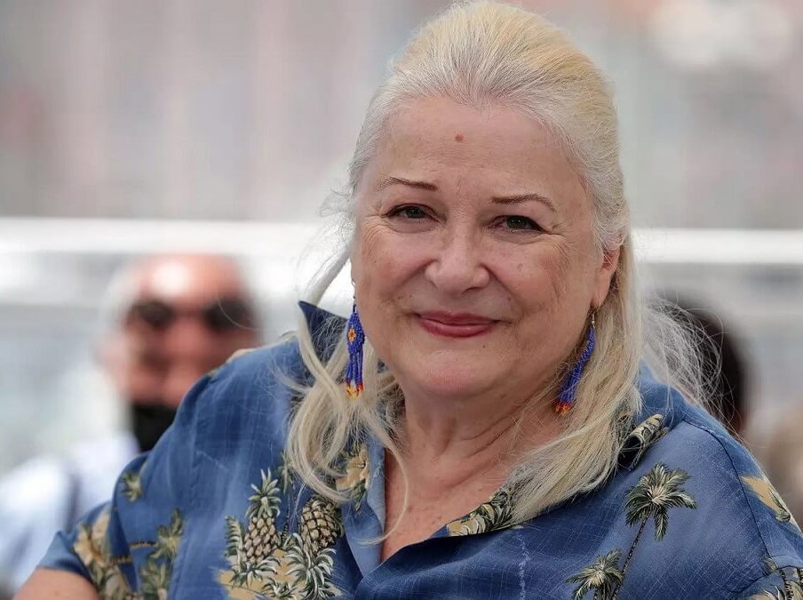 Josiane Balasko en vacances : ce cliché qui a fait le bonheur des ...