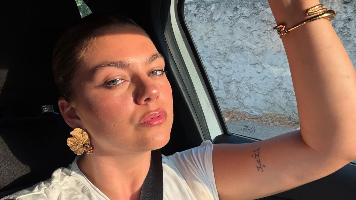Louane partage ses sublimes photos de ses vacances avec sa fille Esmée ...