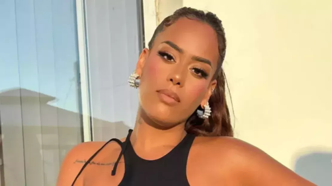 Amel Bent révèle s'être éloignée de son compagnon durant une ...