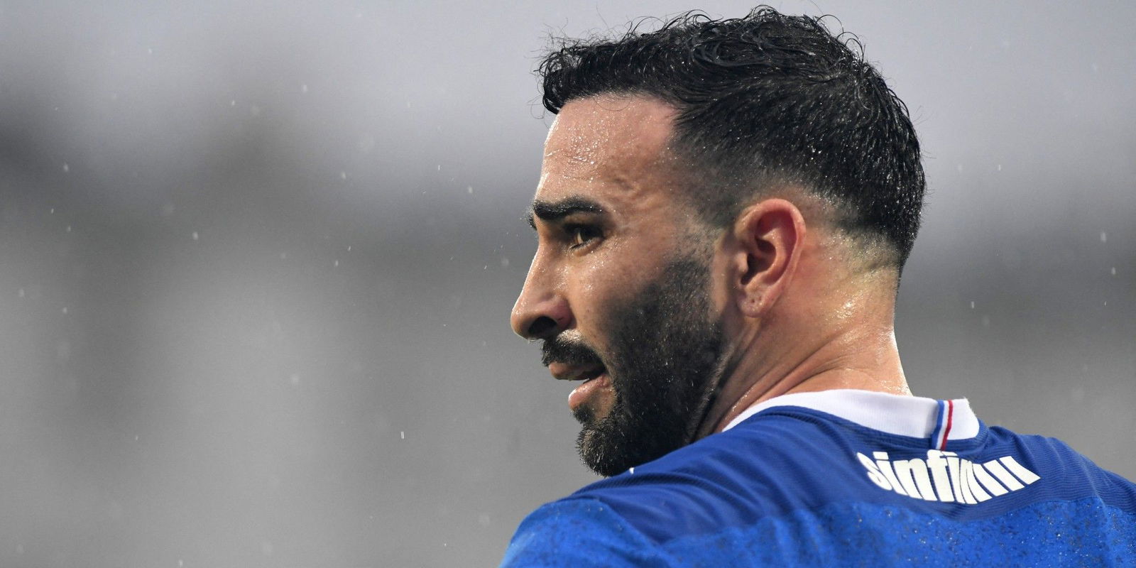 Adil Rami au Maroc : Il s’est rendu aux urgences suite à la chute à ...