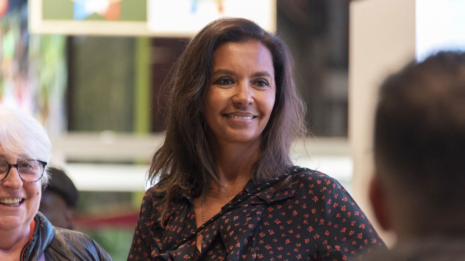 Karine Le Marchand prend la pose avec sa fille Alya pour un événement majeur dans sa vie