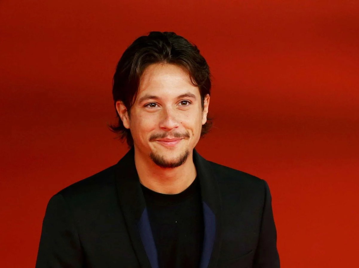 Nekfeu accusé de viol par la mère de son enfant : le rappeur est sorti ...