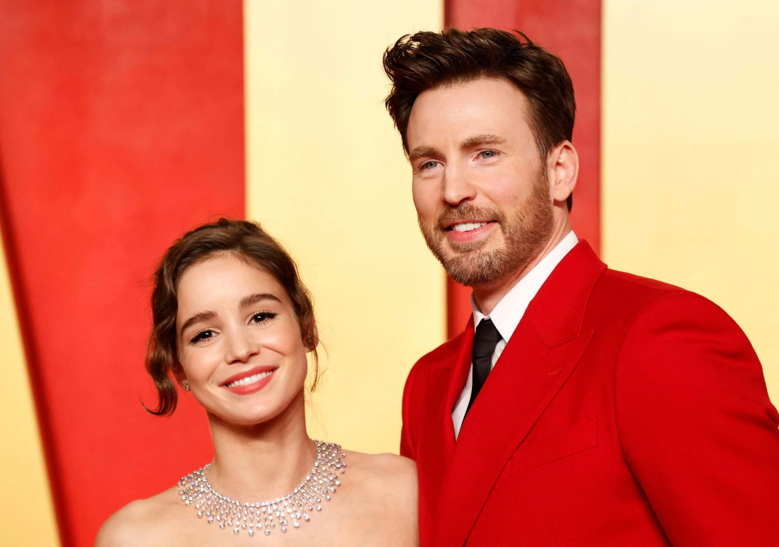 Chris Evans papa ? L’acteur et sa femme Alba Baptista auraient accueilli leur premier enfant