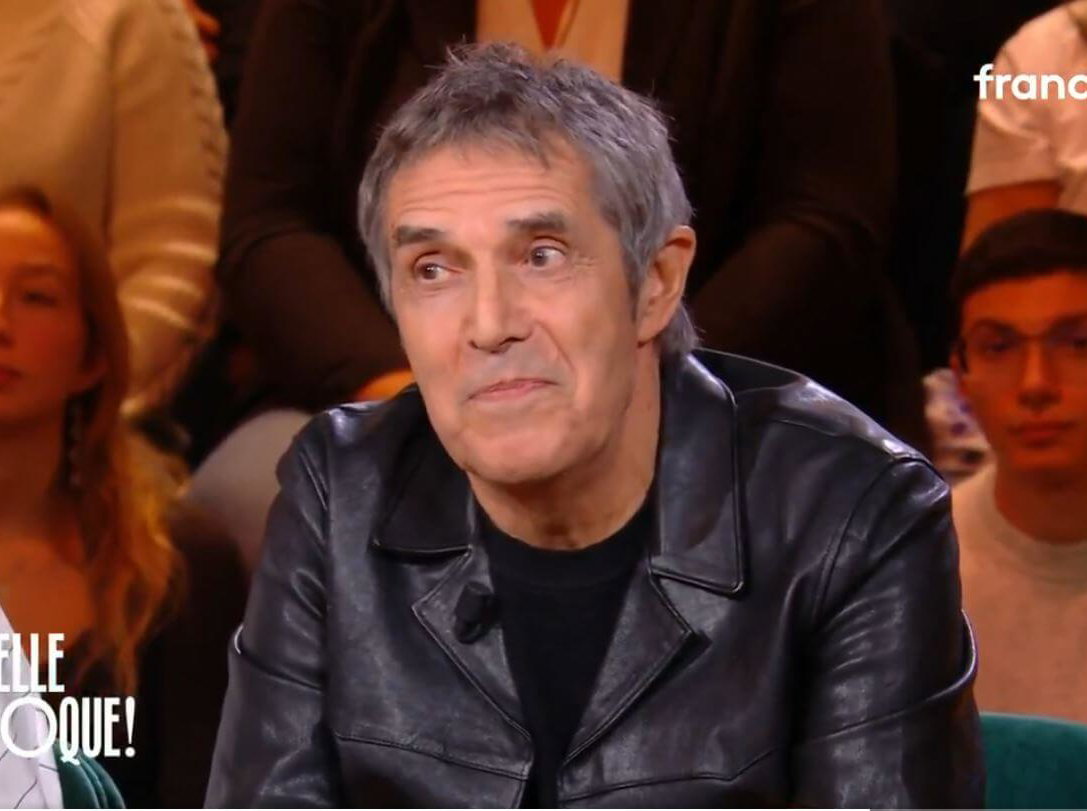 Julien Clerc révèle la vérité sur sa première télé : "Si jamais il ...