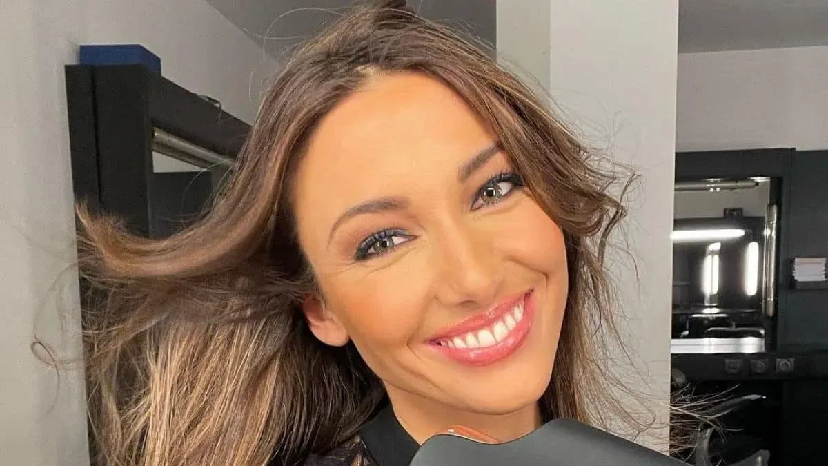 Delphine Wespiser blessée par les critiques après sa prise de poids ...