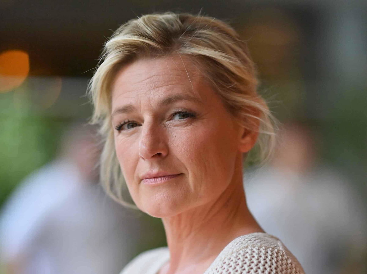 C à vous : Anne-Élisabeth Lemoine sur le départ ? Cette proposition qui ...