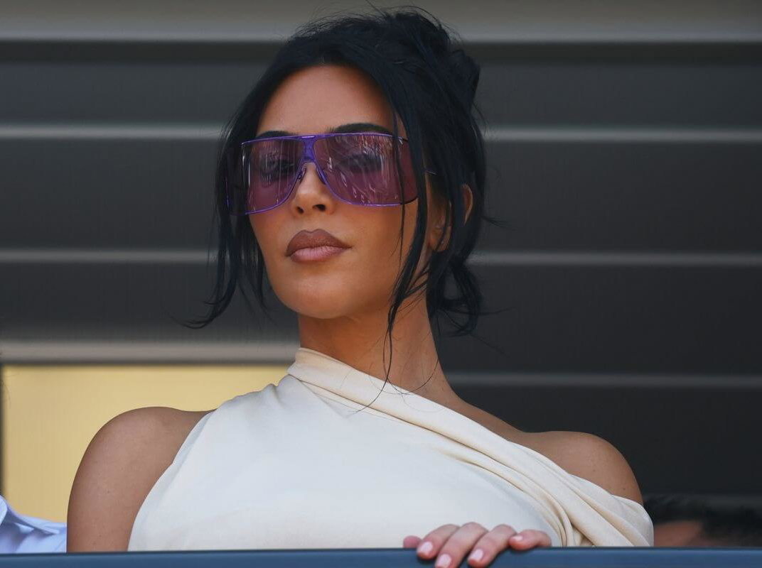 Kim Kardashian pointée du doigt après avoir snobé un journaliste de ...